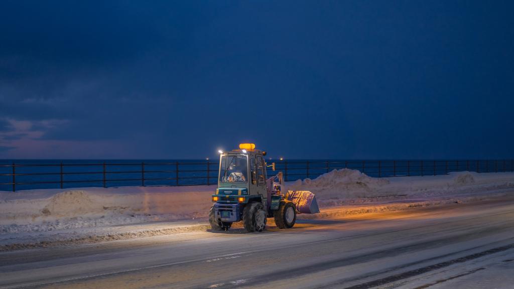 北海道道东的雪景风光电脑壁纸_风景电脑壁纸-52图片网